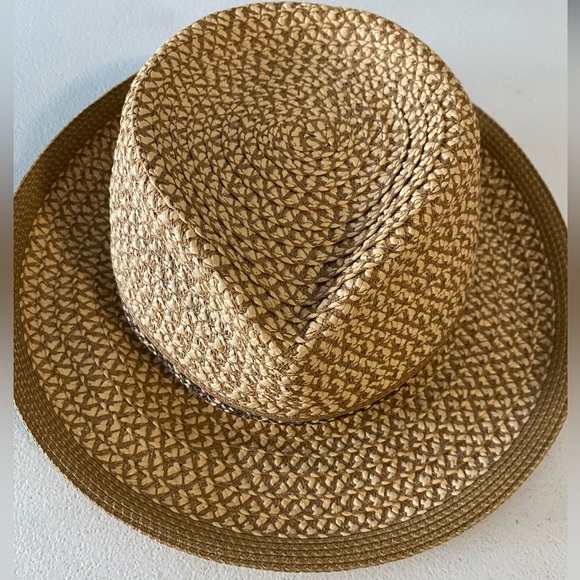 Eric Javits | Accessories | Eric Javits Packable Straw Hat Never Worn ...